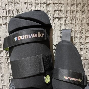 Moonwalkr 2.0 thigh pad – Crown Cricketer