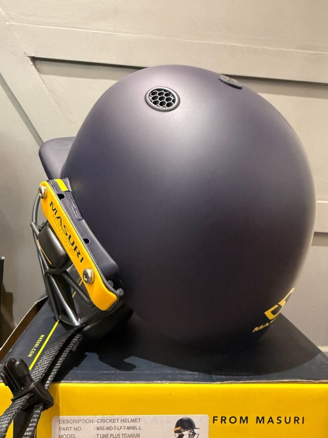 Masuri T Line Plus Titanium Helmet – Crown Cricketer