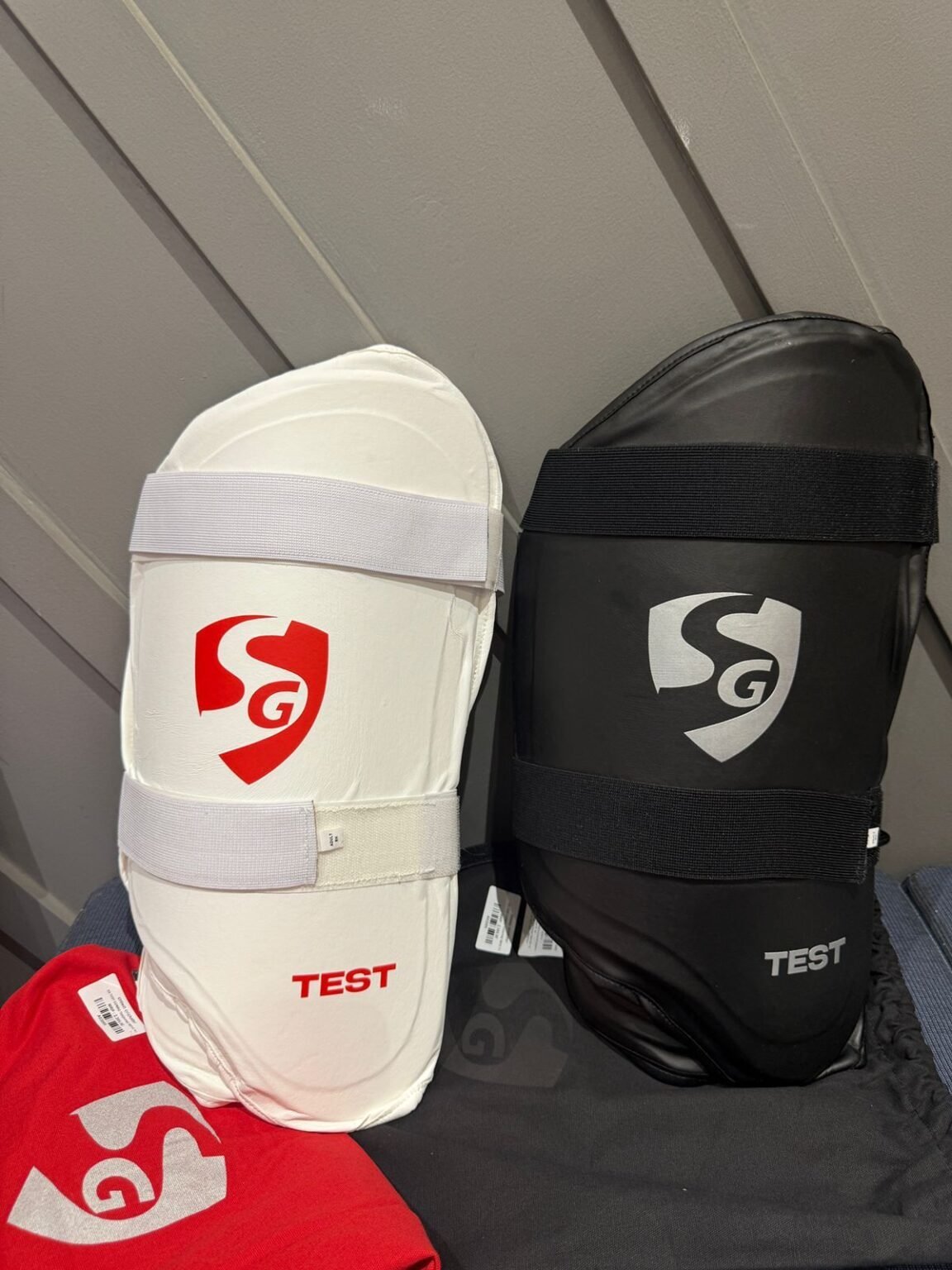 SG Test Combo Thigh Pad – Crown Cricketer