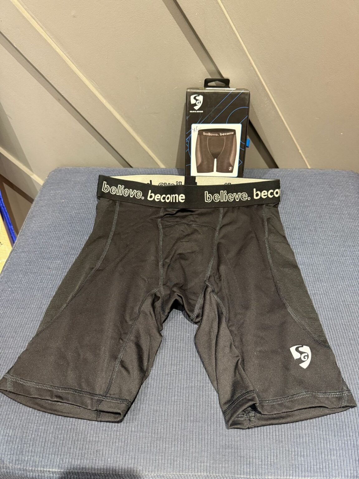 SG Xtreme Compression Shorts – Crown Cricketer