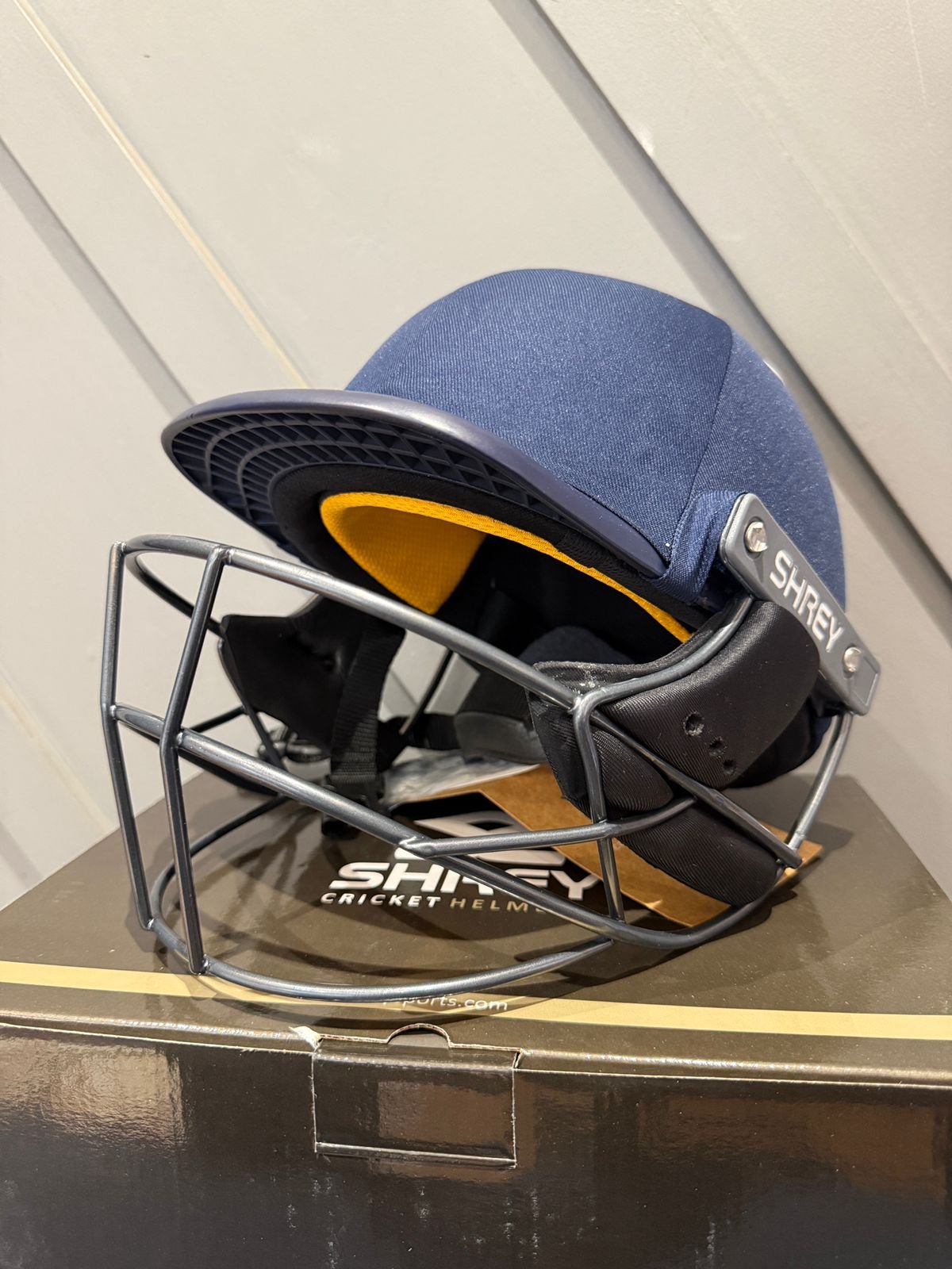 Shrey Elite Pro Cricket Helmet Steel – Crown Cricketer